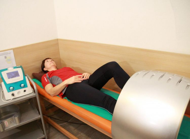 Pole magnetyczne stałej i niskiej częstotliwości Magnetotron ...